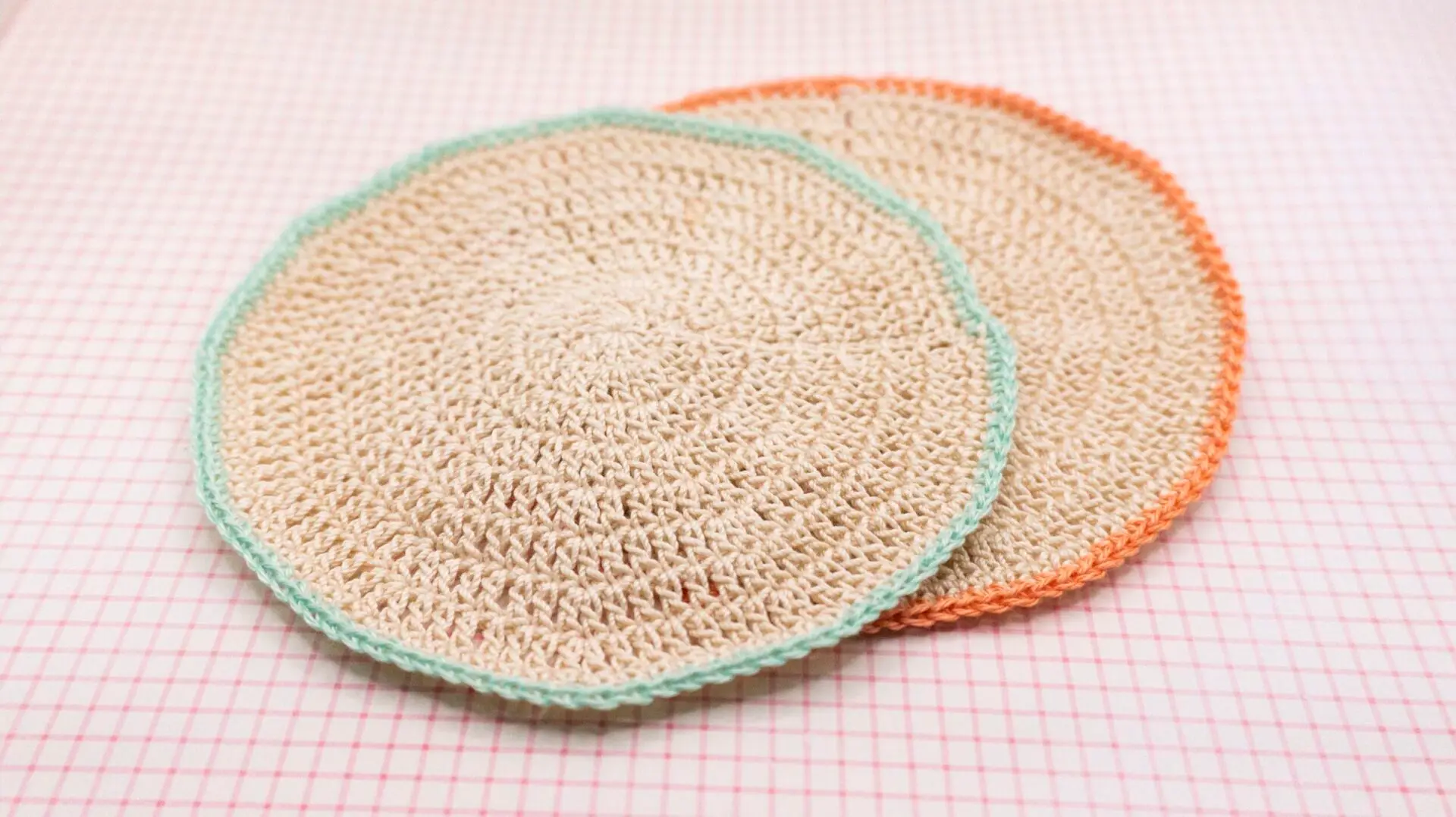 Simple Crochet Coaster with Colour Pattern - Crochet Thread - Jess Crafting