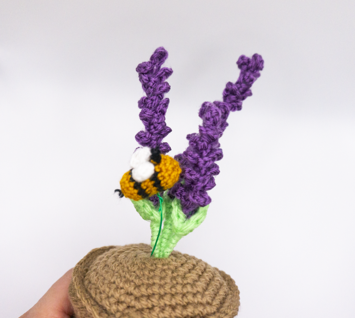 Crochet Lavender Flower Pattern - FREE PATTERN - Essential Oil Diffuser ...