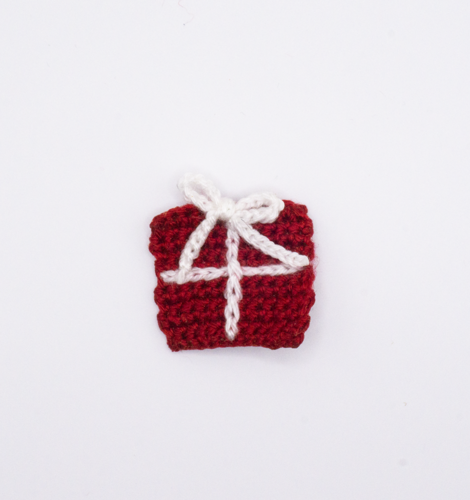 Crochet Present Applique Pattern – Day 11 of 12 Advent Calendar – FREE ...