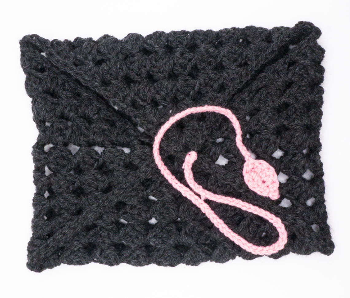 Crochet Granny Square Book Sleeve Pattern - Free Tutorial - Quick and ...