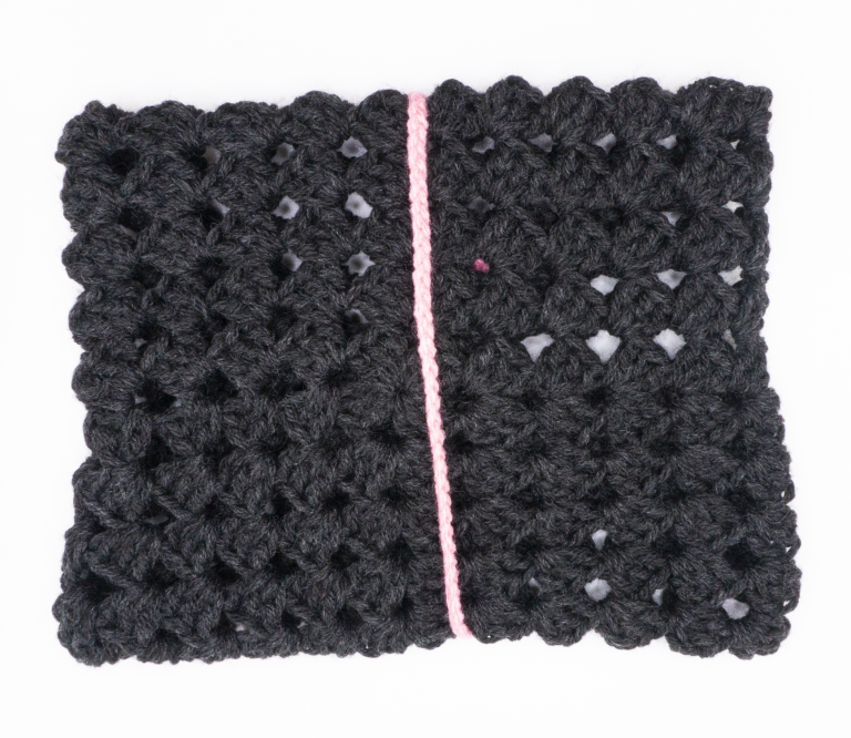 Crochet Granny Square Book Sleeve Pattern - Free Tutorial - Quick and ...