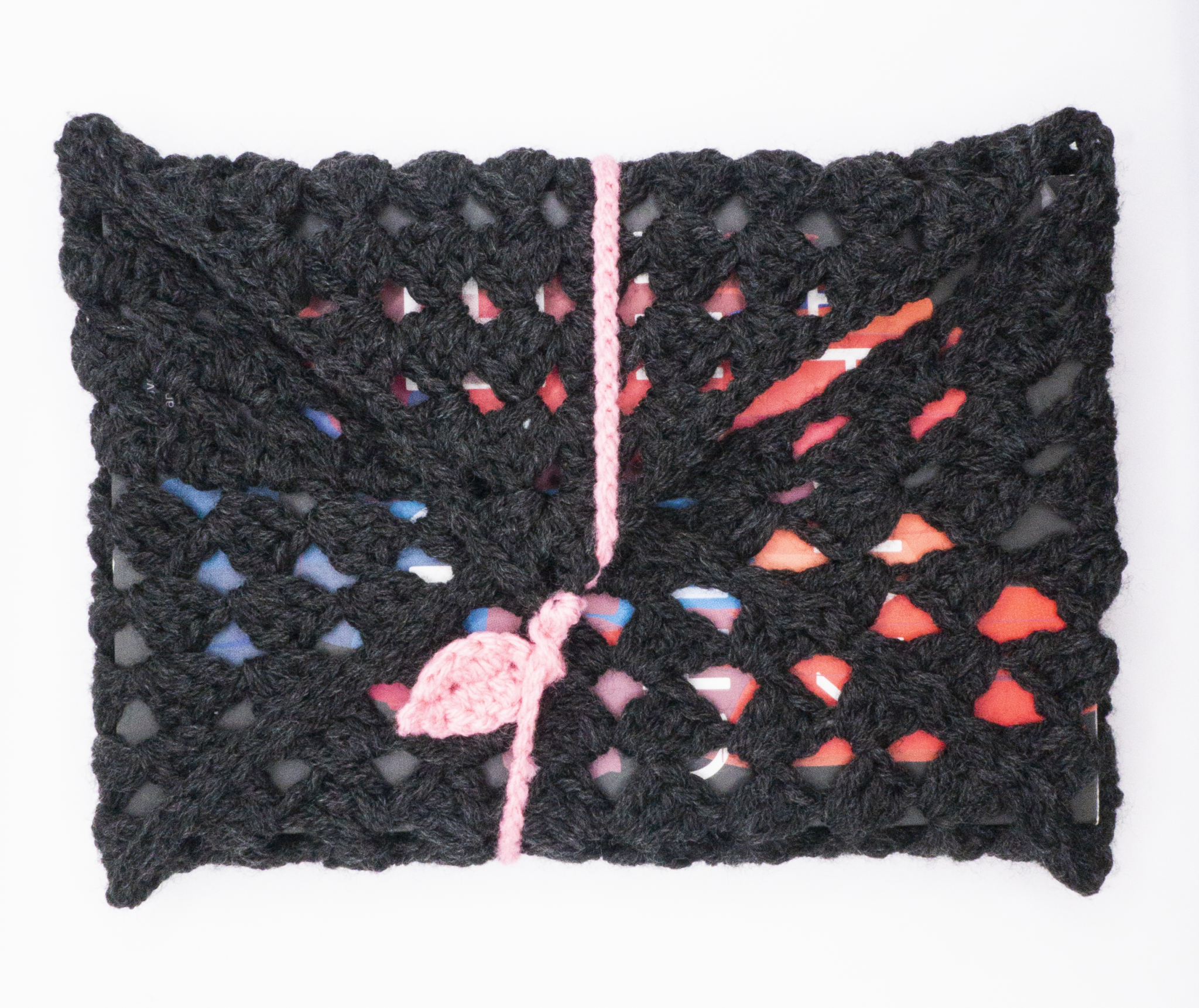 Crochet Granny Square Book Sleeve Pattern - Free Tutorial - Quick and ...