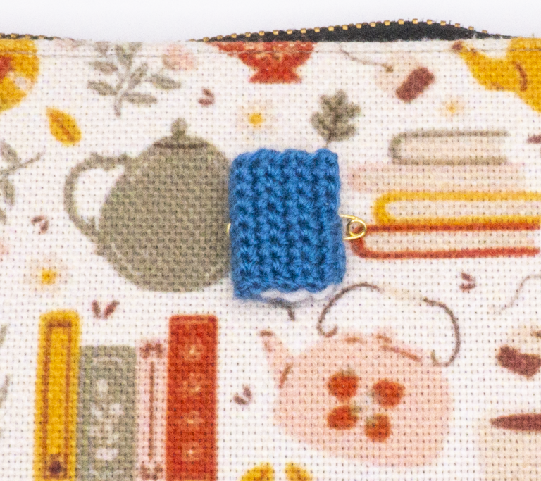 Crochet Books Pattern - Free and Easy Crochet Pattern - Jess Crafting